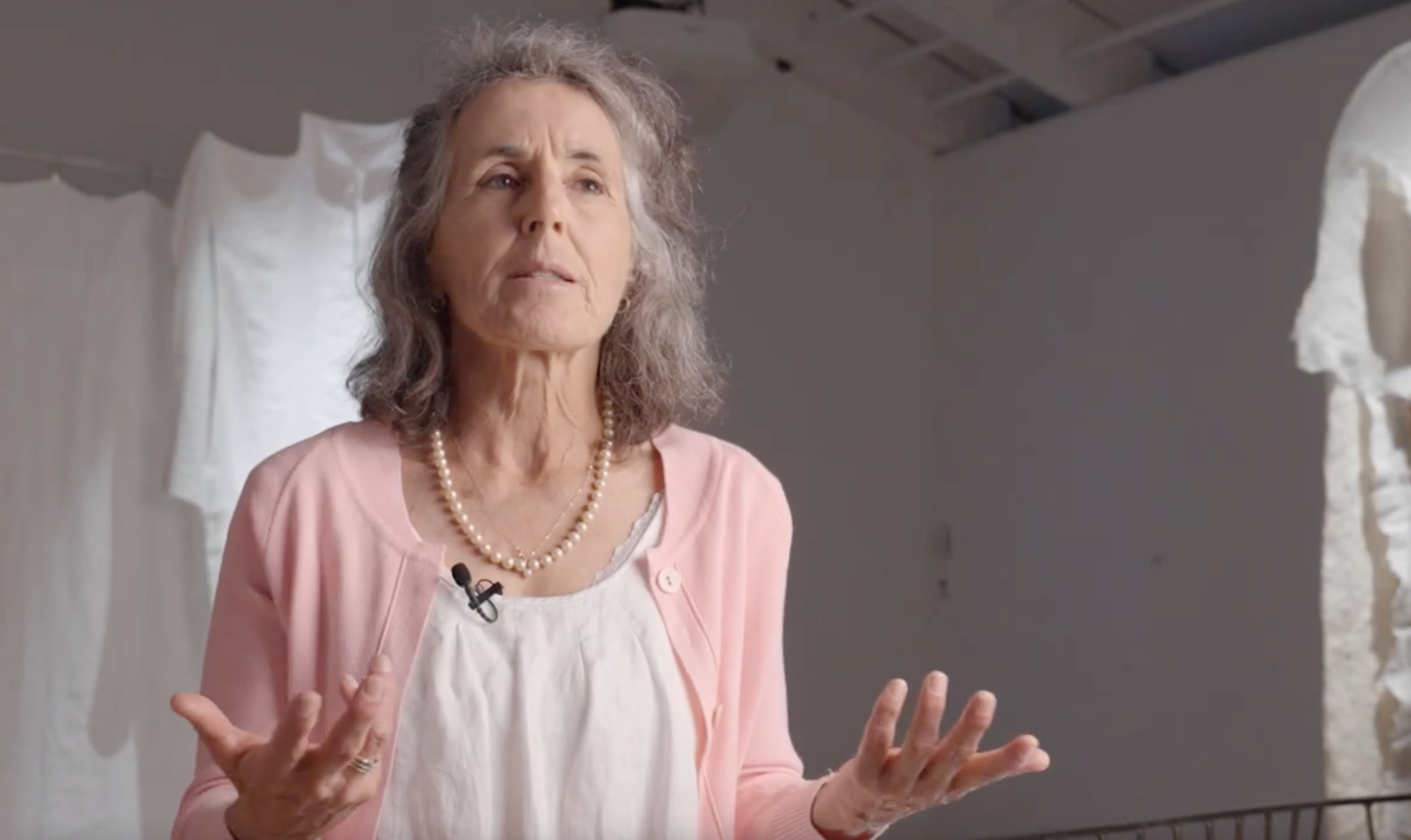 Diane Lemire, Vêtement de traverse at Mont-Laurier (video) – L.A. Pai ...