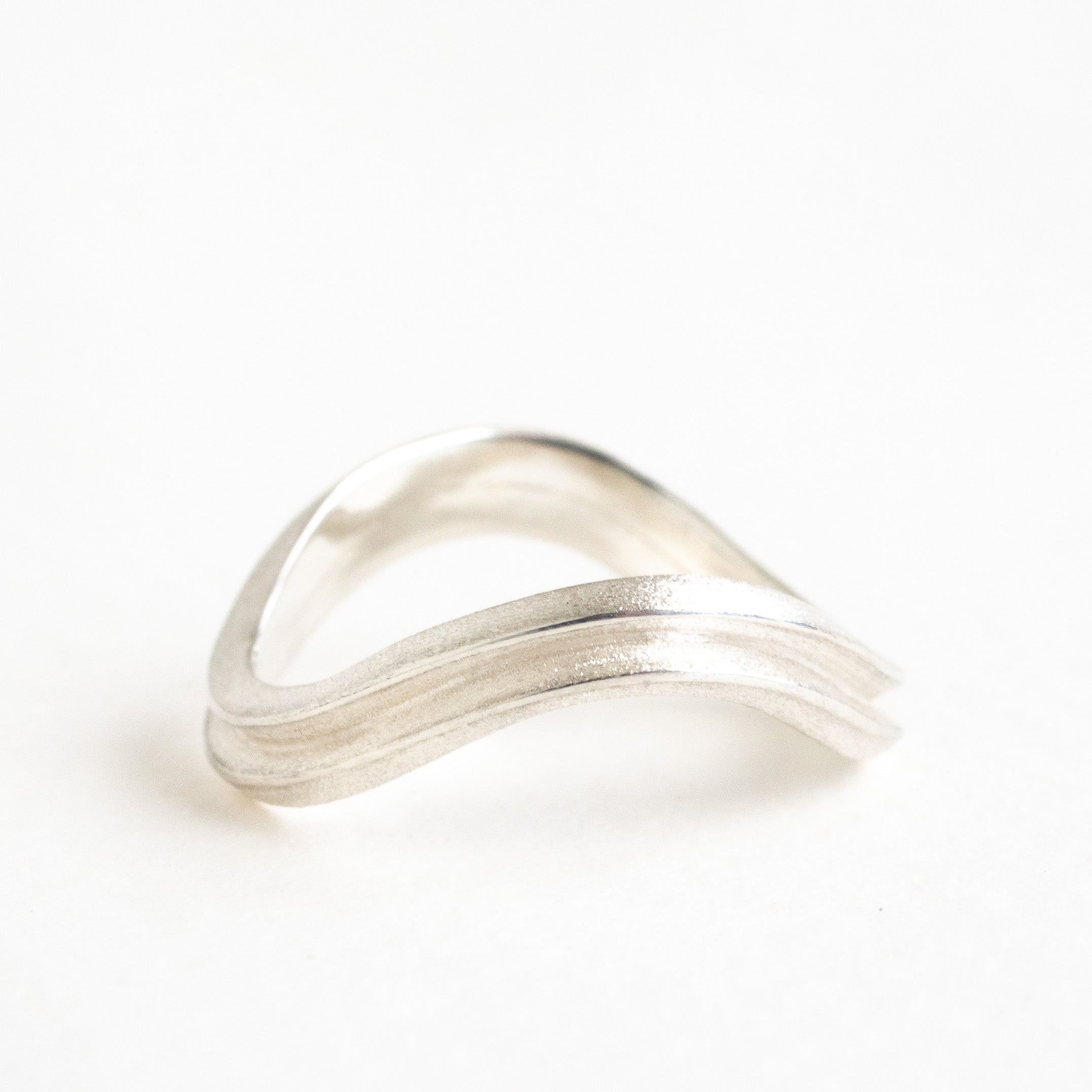 Double Bevelled Band- Large Wave by Berkeley Brown – L.A. Pai Gallery